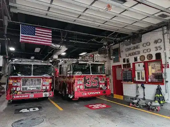 FDNY Engine 40/Ladder 35 - Upper West Side Manhattan | Manhattan NYC