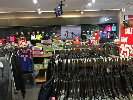Modell's Sporting Goods - Midtown Manhattan | Manhattan NYC